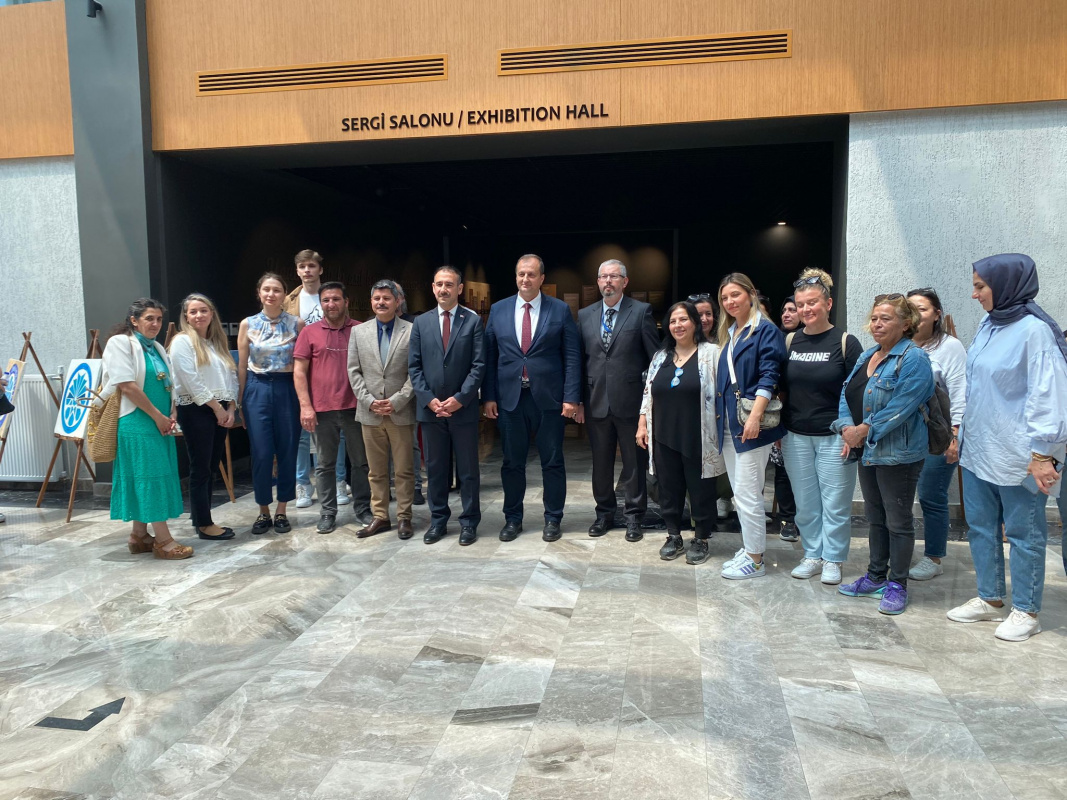 İZNİK MYO MİMARİ RESTORASYON PROGRAMI ÖĞRENCİLERİNDEN “MOZAİK – FRESK ... İZNİK MYO MİMARİ RESTORASYON PROGRAMI ÖĞRENCİLERİNDEN “MOZAİK – FRESK ...